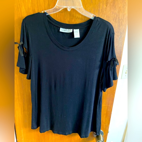 new directions | Tops | New Direction Womens Size Large Slashbow Short ...